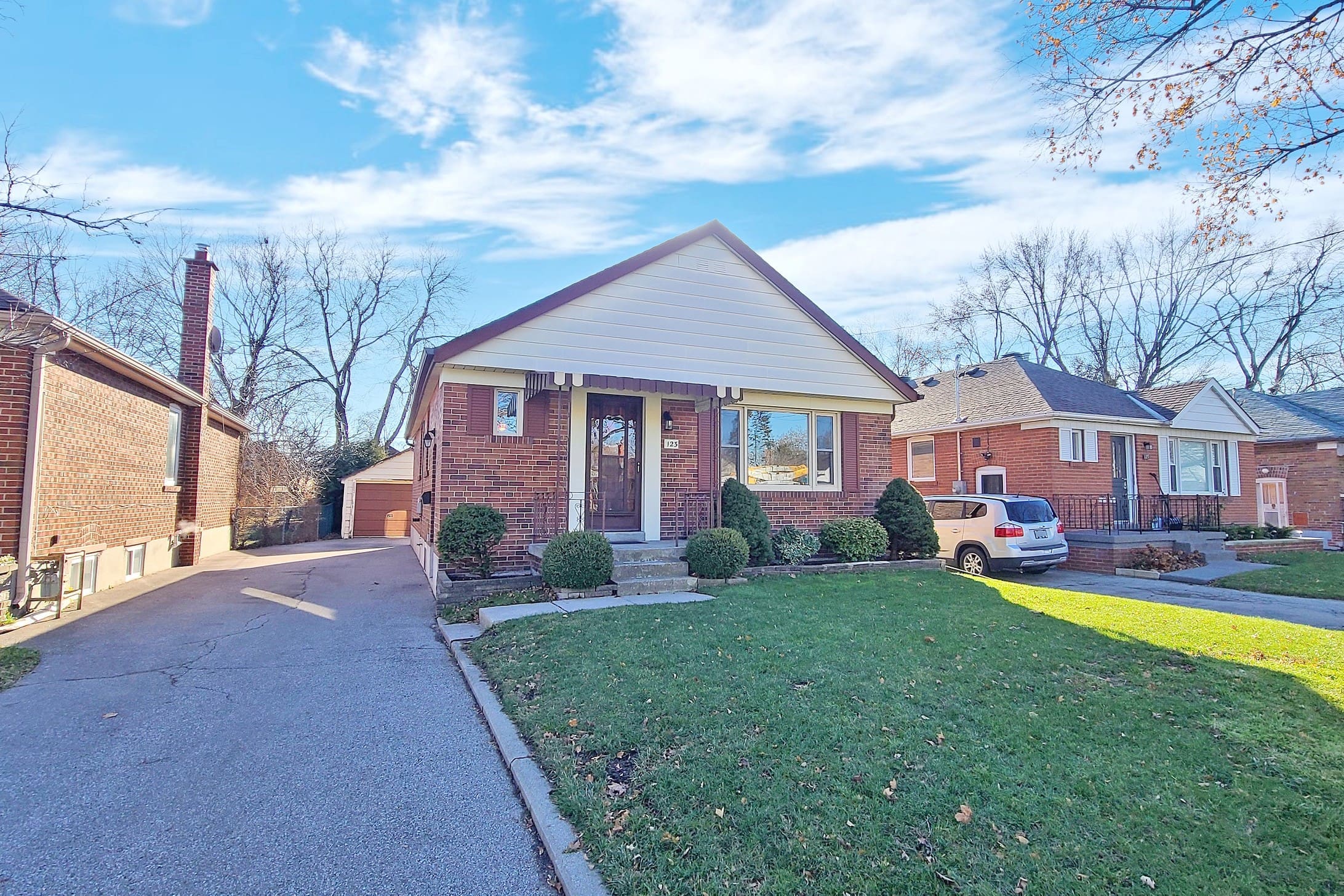 123 Edgecroft Road | Stonegate-Queensway | Melissa Emond