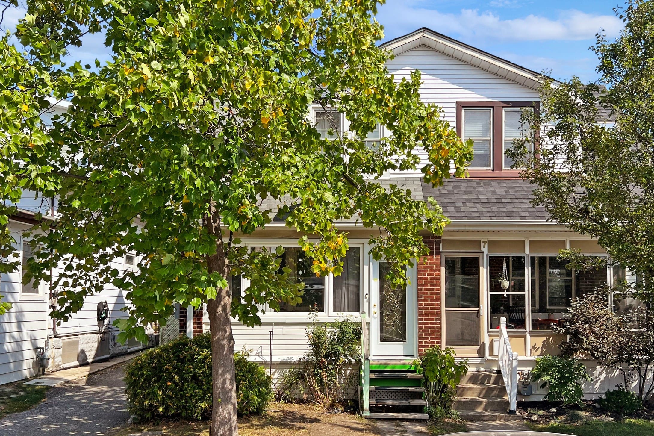 9 Fifteenth Street | Melissa Emond | South Etobicoke Real Estate Agent